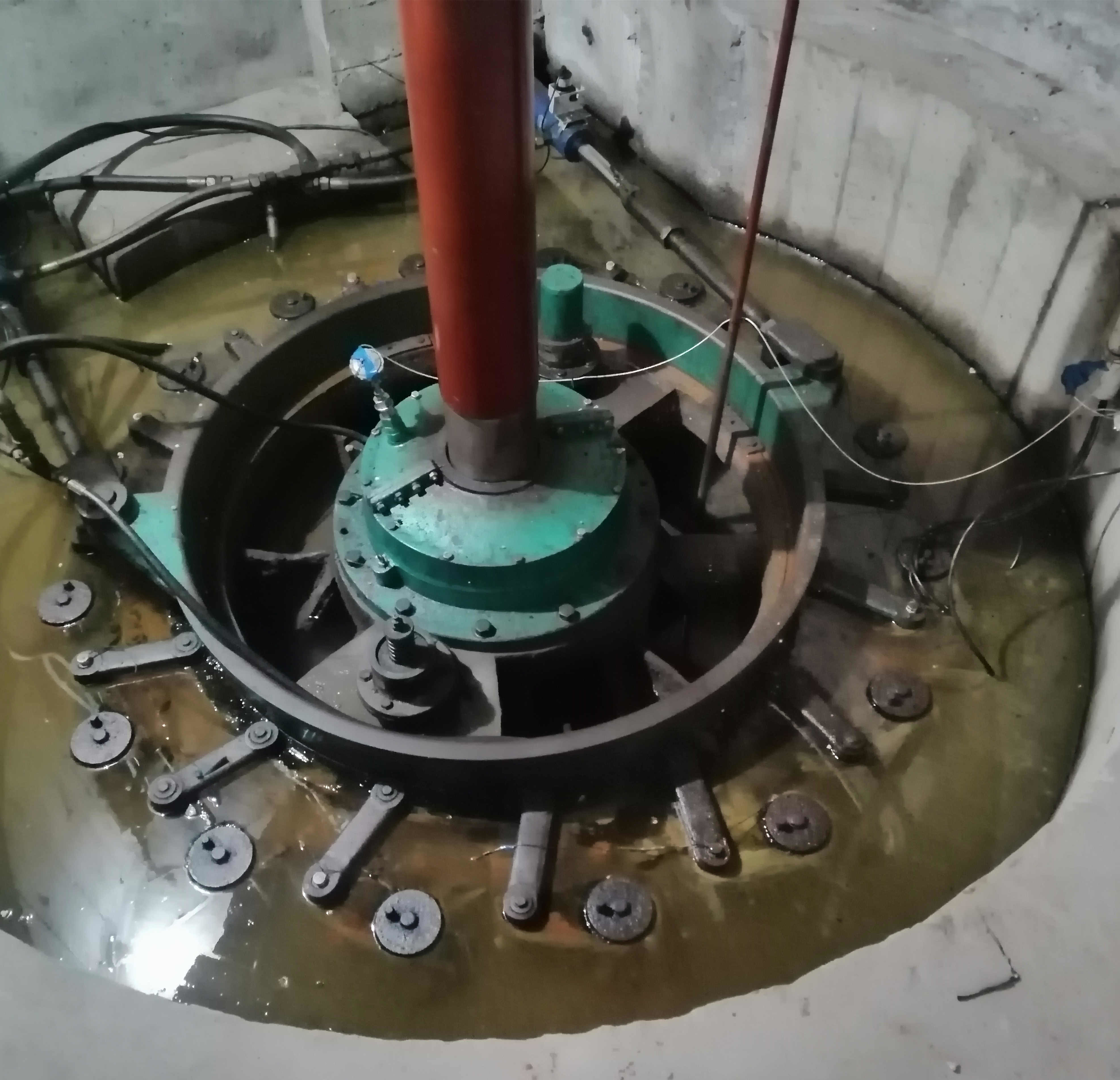 Vertical Kaplan Turbine 600kw Kaplan Hydro Turbine On Grid For Mini ...